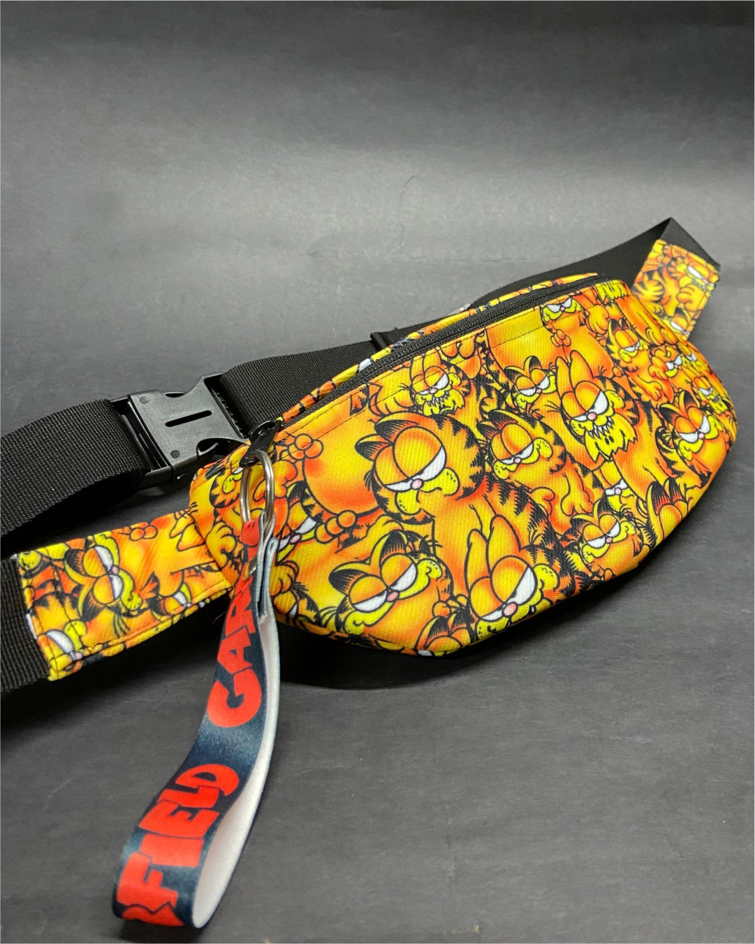 Garfield The Poser Fanny Pack