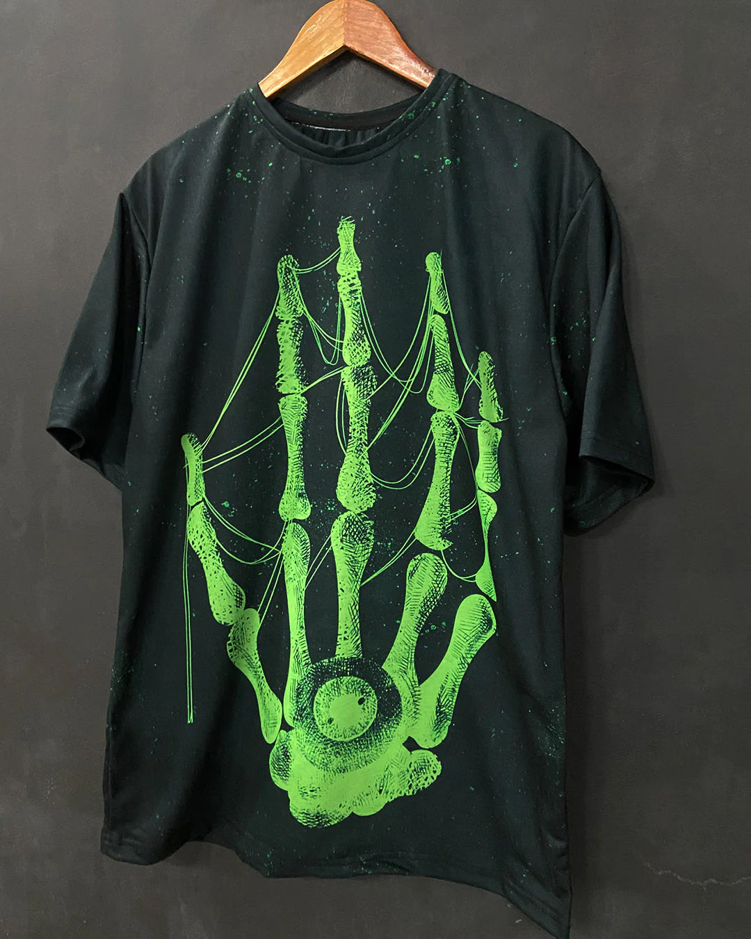 Webbed Claw Oversized T-shirt